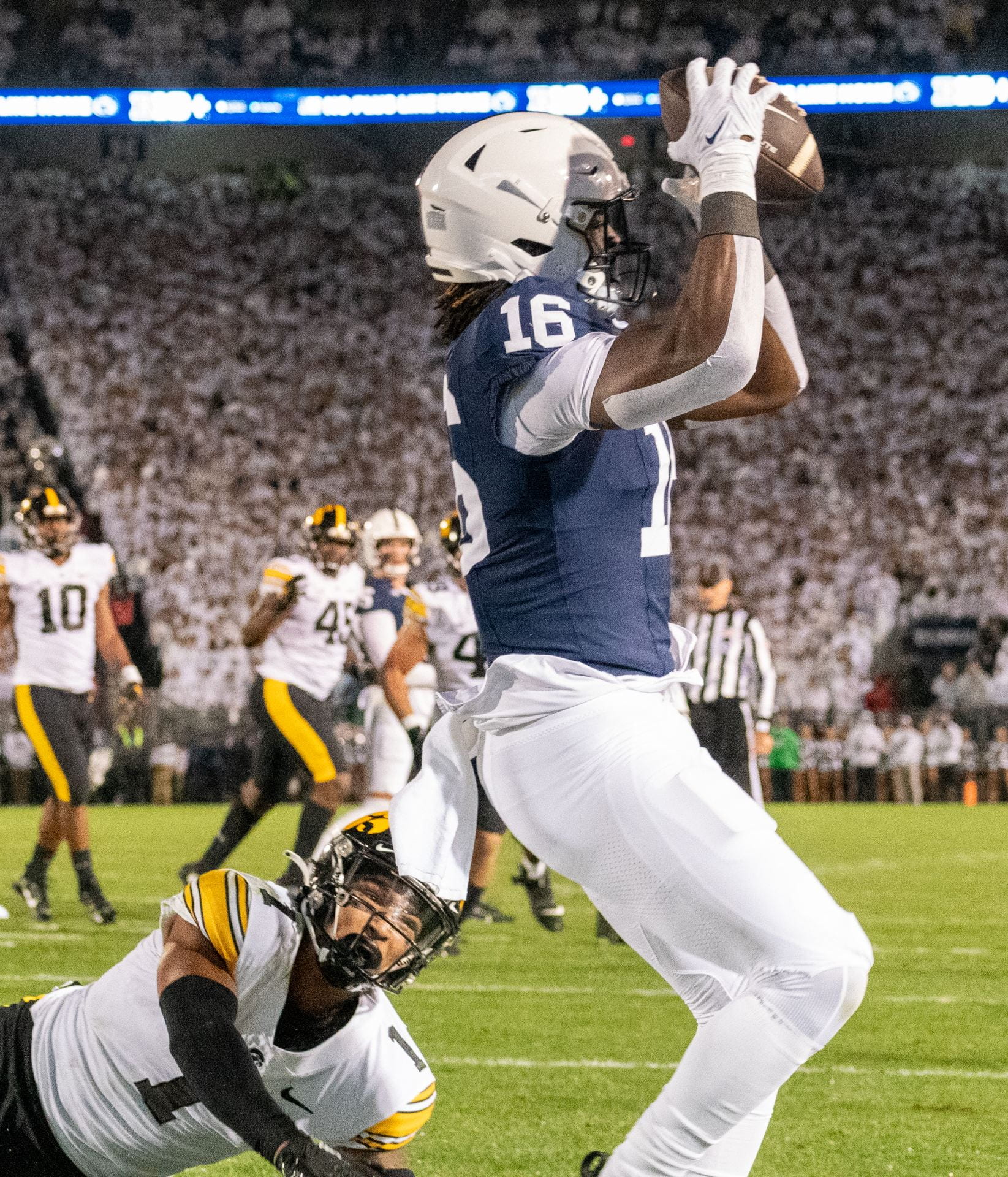 Penn State Football Dominates No. 24 Iowa in 31-0 Victory – The Behrend ...